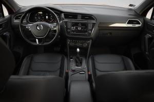 Orange Volkswagen Tiguan 2017 in Riga, with an engine capacity of 2.00 L and mileage of 180 thousand km for 19900 €, photo 11 on AUTOMOTO.COM.LV