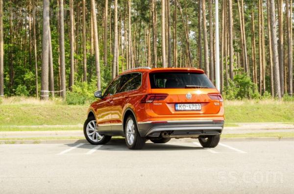 Orange Volkswagen Tiguan 2017 in Riga, with an engine capacity of 2.00 L and mileage of 191 thousand km for 16490 €, photo 8 on AUTOMOTO.COM.LV
