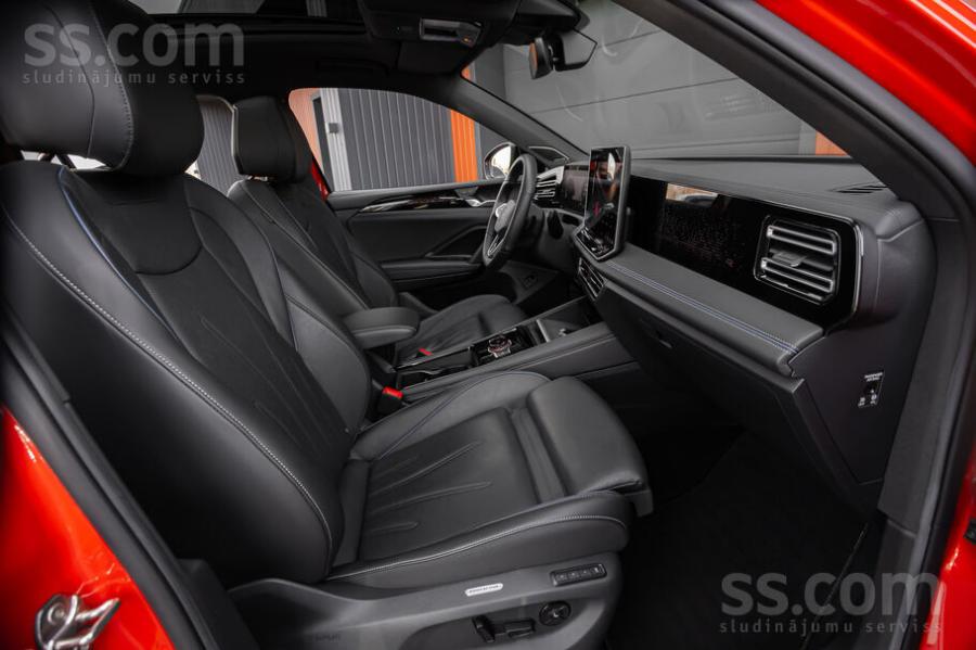 Oranžs Volkswagen Tiguan 2024 Jelgava, ar dzinēja tilpumu 2.00 L un nobraukumu 0 tūkst. km par 42500 €, foto 31 vietnē AUTOMOTO.COM.LV