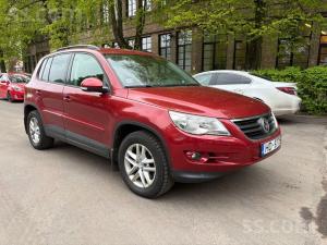 Sarkans Volkswagen Tiguan 2008 Rīga, ar dzinēja tilpumu 2.00 L un nobraukumu 180 tūkst. km par 6900 €, foto 1 vietnē AUTOMOTO.COM.LV