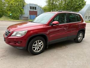 Sarkans Volkswagen Tiguan 2008 Rīga, ar dzinēja tilpumu 2.00 L un nobraukumu 180 tūkst. km par 6900 €, foto 2 vietnē AUTOMOTO.COM.LV