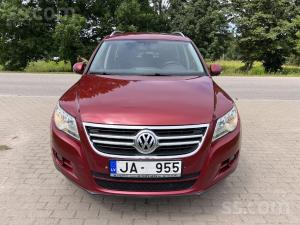 Sarkans Volkswagen Tiguan 2008 Limbaži, ar dzinēja tilpumu 2.00 L un nobraukumu 209 tūkst. km par 3750 €, foto 3 vietnē AUTOMOTO.COM.LV