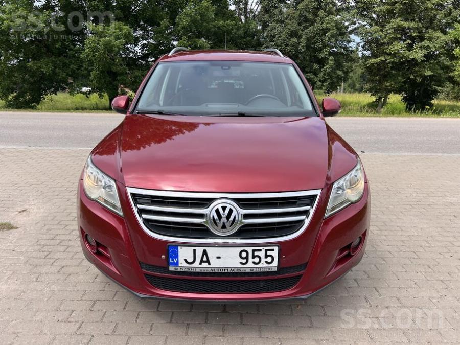 Sarkans Volkswagen Tiguan 2008 Limbaži, ar dzinēja tilpumu 2.00 L un nobraukumu 209 tūkst. km par 3750 €, foto 3 vietnē AUTOMOTO.COM.LV