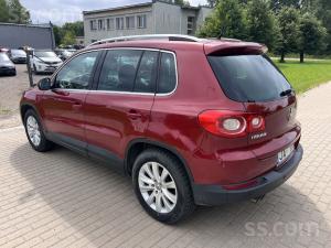 Sarkans Volkswagen Tiguan 2008 Limbaži, ar dzinēja tilpumu 2.00 L un nobraukumu 209 tūkst. km par 3750 €, foto 7 vietnē AUTOMOTO.COM.LV