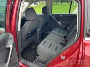 Sarkans Volkswagen Tiguan 2008 Limbaži, ar dzinēja tilpumu 2.00 L un nobraukumu 209 tūkst. km par 3750 €, foto 10 vietnē AUTOMOTO.COM.LV