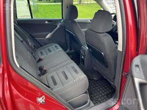 Sarkans Volkswagen Tiguan 2008 Limbaži, ar dzinēja tilpumu 2.00 L un nobraukumu 209 tūkst. km par 3750 €, foto 12 vietnē AUTOMOTO.COM.LV