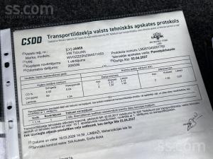 Sarkans Volkswagen Tiguan 2008 Limbaži, ar dzinēja tilpumu 2.00 L un nobraukumu 209 tūkst. km par 3750 €, foto 26 vietnē AUTOMOTO.COM.LV