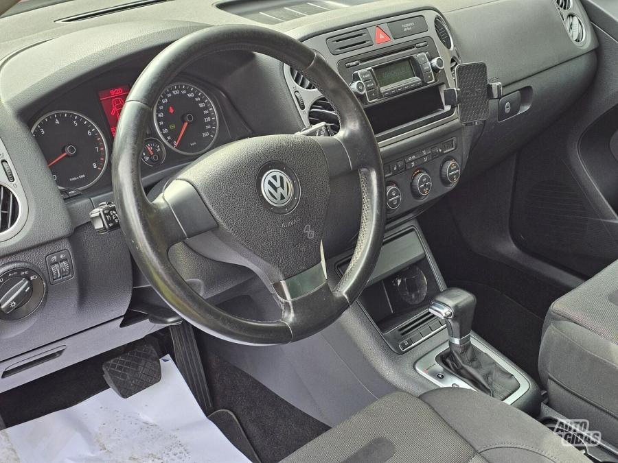 Красный Фольксваген Тигуан 2008 в Арёгала, объемом двигателя 2.00 л и пробегом 208 тыс. км за 5200 €, фото 15 на AUTOMOTO.COM.LV