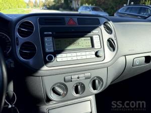 Красный Фольксваген Тигуан 2008 в Салдус, объемом двигателя 2.00 л и пробегом 302 тыс. км за 5990 €, фото 25 на AUTOMOTO.COM.LV