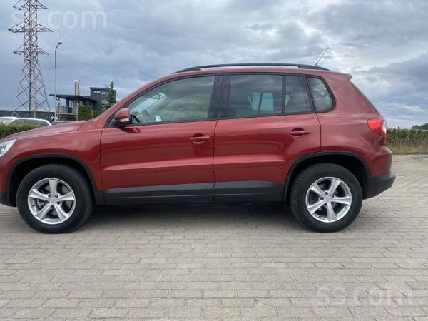 Sarkans Volkswagen Tiguan 2009 Talsi, ar dzinēja tilpumu 2.00 L un nobraukumu 242 tūkst. km par 6900 €, foto 6 vietnē AUTOMOTO.COM.LV