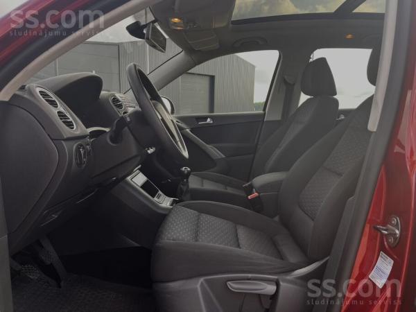 Sarkans Volkswagen Tiguan 2009 Talsi, ar dzinēja tilpumu 2.00 L un nobraukumu 244 tūkst. km par 6200 €, foto 9 vietnē AUTOMOTO.COM.LV