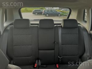 Red Volkswagen Tiguan 2009 in Talsi, with an engine capacity of 2.00 L and mileage of 244 thousand km for 6200 €, photo 22 on AUTOMOTO.COM.LV
