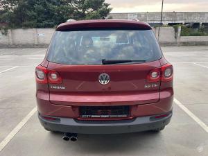 Sarkans Volkswagen Tiguan 2009 Klaipėda, ar dzinēja tilpumu 1.98 L un nobraukumu 121 tūkst. km par 3400 €, foto 4 vietnē AUTOMOTO.COM.LV