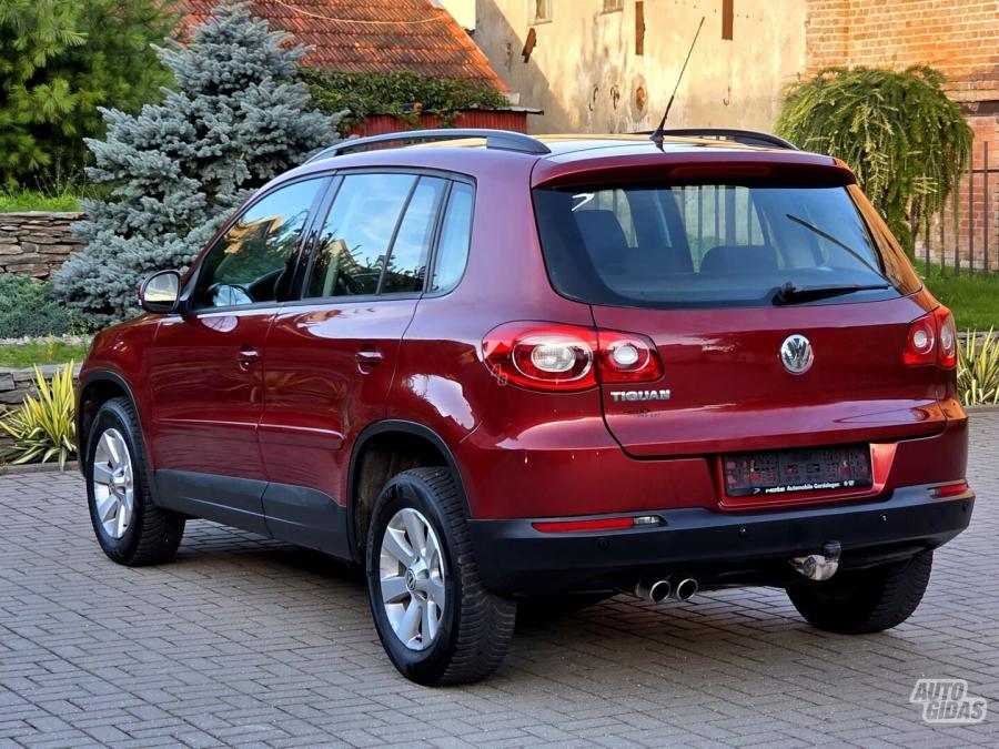 Sarkans Volkswagen Tiguan 2009 Viļņa, ar dzinēja tilpumu 2.00 L un nobraukumu 340 tūkst. km par 5200 €, foto 7 vietnē AUTOMOTO.COM.LV