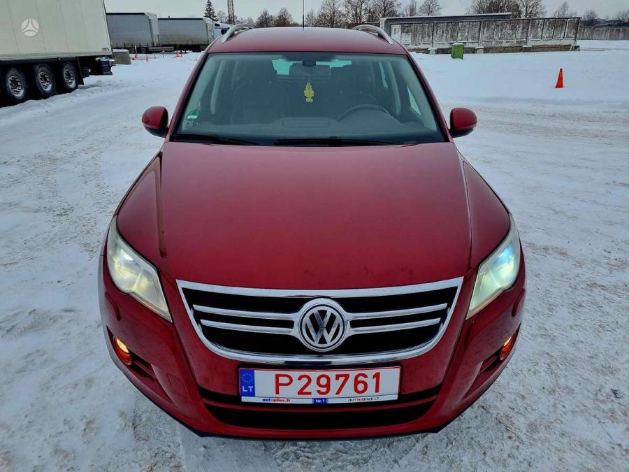 Sarkans Volkswagen Tiguan 2010 Šauļi, ar dzinēja tilpumu 1.97 L un nobraukumu 260 tūkst. km par 6900 €, foto 13 vietnē AUTOMOTO.COM.LV