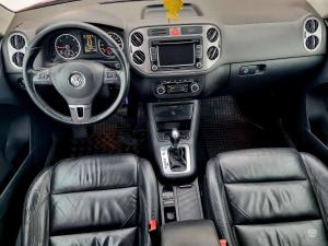 Sarkans Volkswagen Tiguan 2010 Šauļi, ar dzinēja tilpumu 1.97 L un nobraukumu 260 tūkst. km par 6900 €, foto 19 vietnē AUTOMOTO.COM.LV