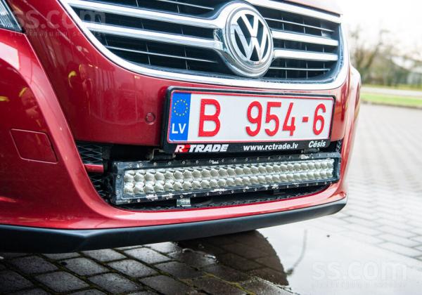 Sarkans Volkswagen Tiguan 2010 Cēsis, ar dzinēja tilpumu 2.00 L un nobraukumu 261 tūkst. km par 7350 €, foto 10 vietnē AUTOMOTO.COM.LV