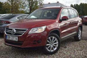 Sarkans Volkswagen Tiguan 2010 Kuldīga, ar dzinēja tilpumu 2.00 L un nobraukumu 0 tūkst. km par 7250 €, foto  vietnē AUTOMOTO.COM.LV
