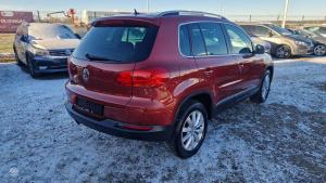 Sarkans Volkswagen Tiguan 2013 Marijampole, ar dzinēja tilpumu 1.97 L un nobraukumu 297 tūkst. km par 8290 €, foto 7 vietnē AUTOMOTO.COM.LV