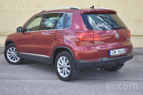 Sarkans Volkswagen Tiguan 2013 Talsi, ar dzinēja tilpumu 2.00 L un nobraukumu 224 tūkst. km par 9900 €, foto 2 vietnē AUTOMOTO.COM.LV