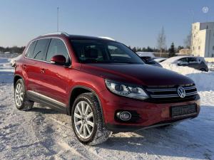 Red Volkswagen Tiguan 2014 in Utena, with an engine capacity of 1.97 L and mileage of 249 thousand km for 10950 €, photo  on AUTOMOTO.COM.LV