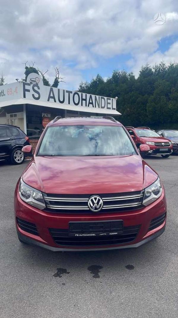 Sarkans Volkswagen Tiguan 2014 Jurbarkas, ar dzinēja tilpumu 1.97 L un nobraukumu 187 tūkst. km par 8499 €, foto 2 vietnē AUTOMOTO.COM.LV