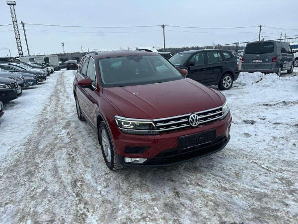 Sarkans Volkswagen Tiguan 2016 Kauņa, ar dzinēja tilpumu 1.97 L un nobraukumu 203 tūkst. km par 15950 €, foto 6 vietnē AUTOMOTO.COM.LV