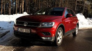 Sarkans Volkswagen Tiguan 2016 Viļņa, ar dzinēja tilpumu 2.00 L un nobraukumu 135 tūkst. km par 14900 €, foto  vietnē AUTOMOTO.COM.LV