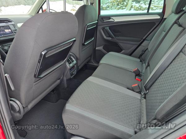 Sarkans Volkswagen Tiguan 2016 Tallina, ar dzinēja tilpumu 1.40 L un nobraukumu 237 tūkst. km par 14900 €, foto 11 vietnē AUTOMOTO.COM.LV