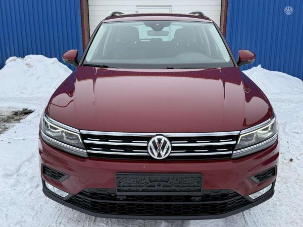 Sarkans Volkswagen Tiguan 2016 Prienai, ar dzinēja tilpumu 1.97 L un nobraukumu 273 tūkst. km par 14700 €, foto 9 vietnē AUTOMOTO.COM.LV