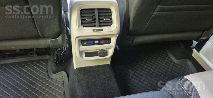 Sarkans Volkswagen Tiguan 2016 Rīga, ar dzinēja tilpumu 2.00 L un nobraukumu 158 tūkst. km par 15200 €, foto 14 vietnē AUTOMOTO.COM.LV