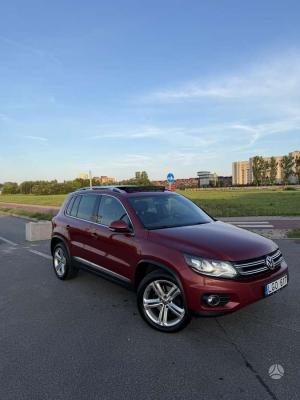 Sarkans Volkswagen Tiguan 2016 Kauņa, ar dzinēja tilpumu 1.97 L un nobraukumu 296 tūkst. km par 10499 €, foto 3 vietnē AUTOMOTO.COM.LV