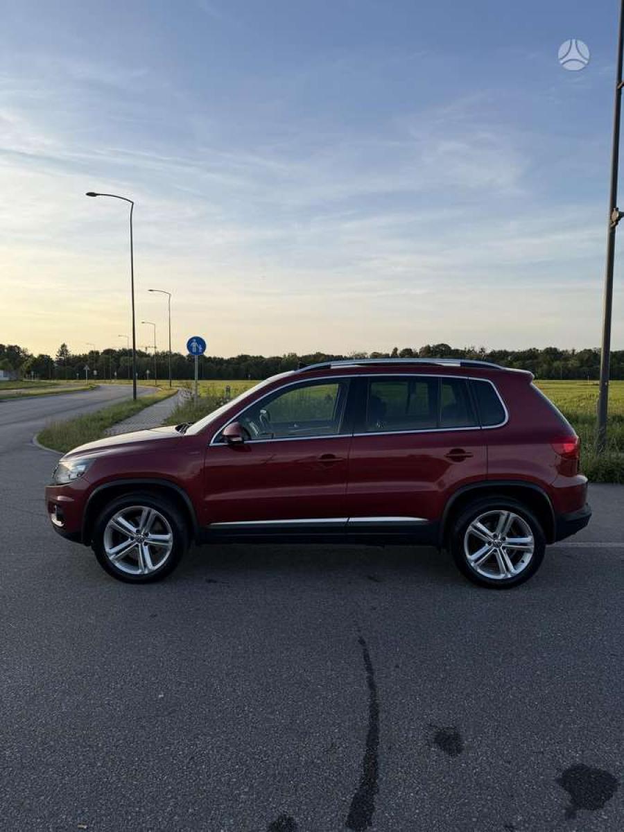 Sarkans Volkswagen Tiguan 2016 Kauņa, ar dzinēja tilpumu 1.97 L un nobraukumu 296 tūkst. km par 10499 €, foto 7 vietnē AUTOMOTO.COM.LV
