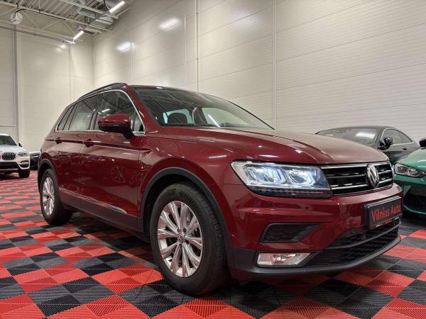 Red Volkswagen Tiguan 2016 in Vilnius, with an engine capacity of 1.40 L and mileage of 146 thousand km for 16490 €, photo 3 on AUTOMOTO.COM.LV
