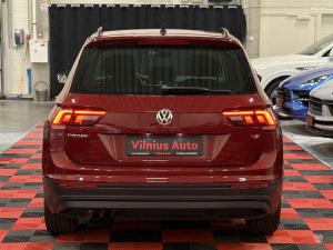 Red Volkswagen Tiguan 2016 in Vilnius, with an engine capacity of 1.40 L and mileage of 146 thousand km for 16490 €, photo 6 on AUTOMOTO.COM.LV