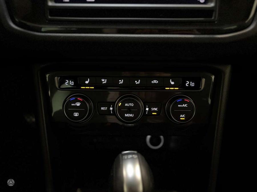 Red Volkswagen Tiguan 2016 in Vilnius, with an engine capacity of 1.40 L and mileage of 146 thousand km for 16490 €, photo 23 on AUTOMOTO.COM.LV