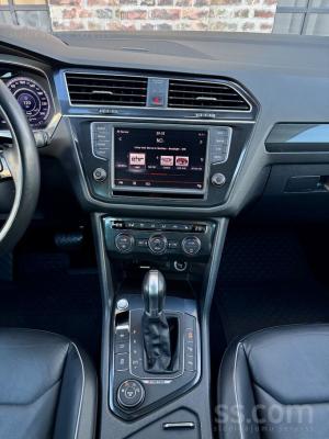 Sarkans Volkswagen Tiguan 2016 Rīga, ar dzinēja tilpumu 2.00 L un nobraukumu 180 tūkst. km par 16400 €, foto 11 vietnē AUTOMOTO.COM.LV