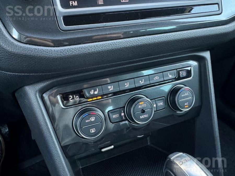 Sarkans Volkswagen Tiguan 2016 Rīga, ar dzinēja tilpumu 2.00 L un nobraukumu 180 tūkst. km par 16400 €, foto 13 vietnē AUTOMOTO.COM.LV