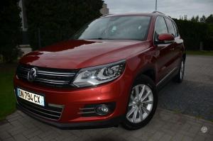 Red Volkswagen Tiguan 2016 in Kaunas, with an engine capacity of 2.00 L and mileage of 249 thousand km for 8950 €, photo 11 on AUTOMOTO.COM.LV