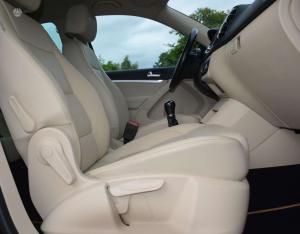 Red Volkswagen Tiguan 2016 in Kaunas, with an engine capacity of 2.00 L and mileage of 249 thousand km for 8950 €, photo 25 on AUTOMOTO.COM.LV