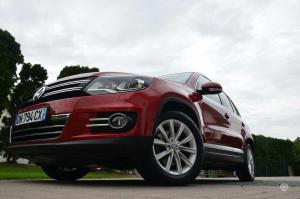 Red Volkswagen Tiguan 2016 in Kaunas, with an engine capacity of 2.00 L and mileage of 249 thousand km for 8950 €, photo 28 on AUTOMOTO.COM.LV