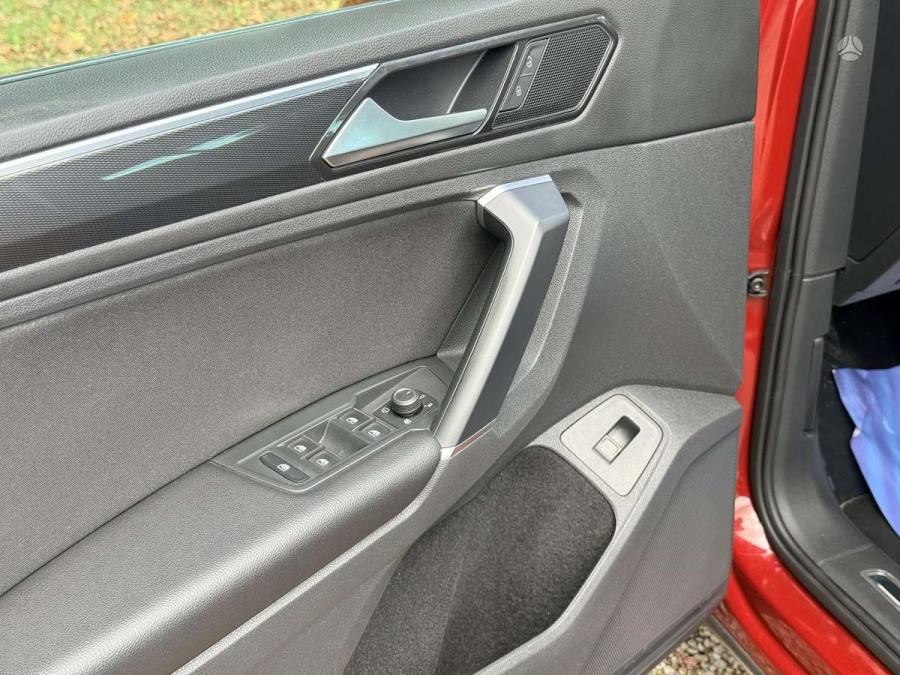 Sarkans Volkswagen Tiguan 2016 Ukmergė, ar dzinēja tilpumu 1.97 L un nobraukumu 270 tūkst. km par 12350 €, foto 13 vietnē AUTOMOTO.COM.LV