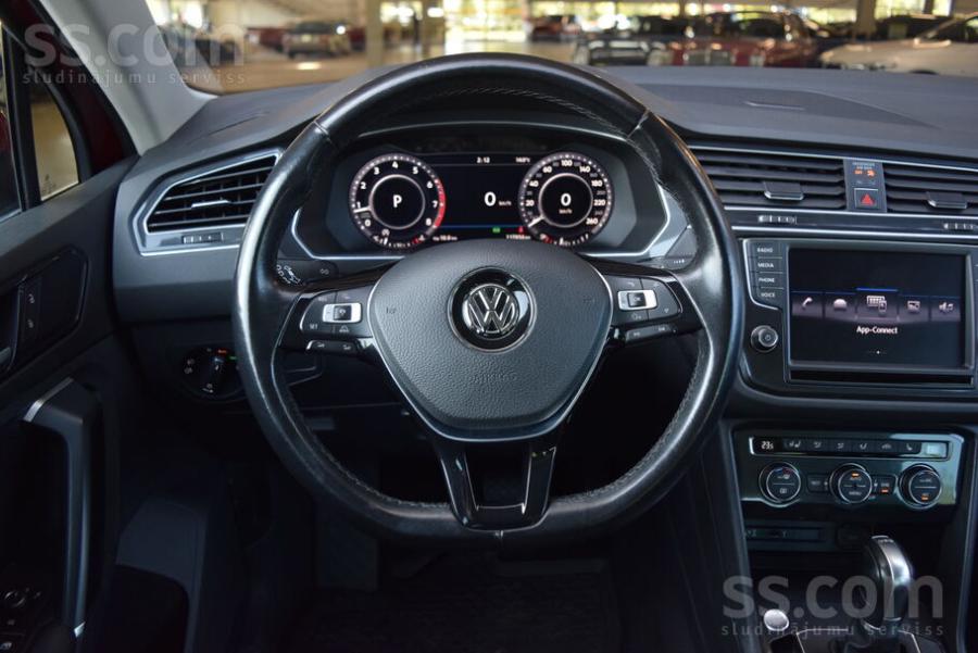 Sarkans Volkswagen Tiguan 2017 Rīga, ar dzinēja tilpumu 2.00 L un nobraukumu 118 tūkst. km par 19900 €, foto 10 vietnē AUTOMOTO.COM.LV