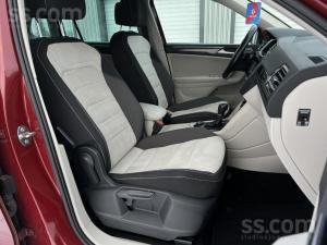 Red Volkswagen Tiguan 2017 in Cesis, with an engine capacity of 2.00 L and mileage of 210 thousand km for 15900 €, photo 11 on AUTOMOTO.COM.LV