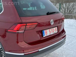 Red Volkswagen Tiguan 2017 in Cesis, with an engine capacity of 2.00 L and mileage of 210 thousand km for 15900 €, photo 33 on AUTOMOTO.COM.LV