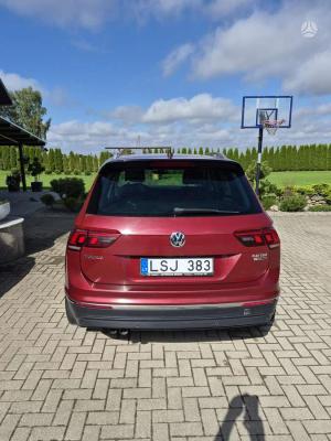 Sarkans Volkswagen Tiguan 2017 Šauļi, ar dzinēja tilpumu 1.97 L un nobraukumu 242 tūkst. km par 9900 €, foto 15 vietnē AUTOMOTO.COM.LV