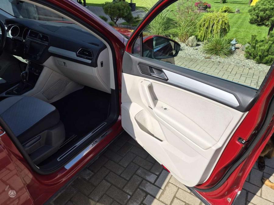Sarkans Volkswagen Tiguan 2017 Šauļi, ar dzinēja tilpumu 1.97 L un nobraukumu 242 tūkst. km par 9900 €, foto 18 vietnē AUTOMOTO.COM.LV