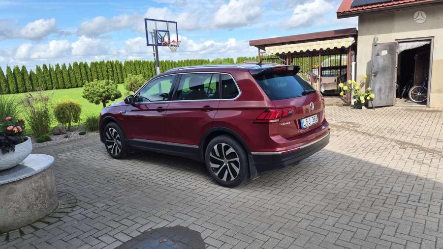 Sarkans Volkswagen Tiguan 2017 Šauļi, ar dzinēja tilpumu 1.97 L un nobraukumu 242 tūkst. km par 9900 €, foto 45 vietnē AUTOMOTO.COM.LV
