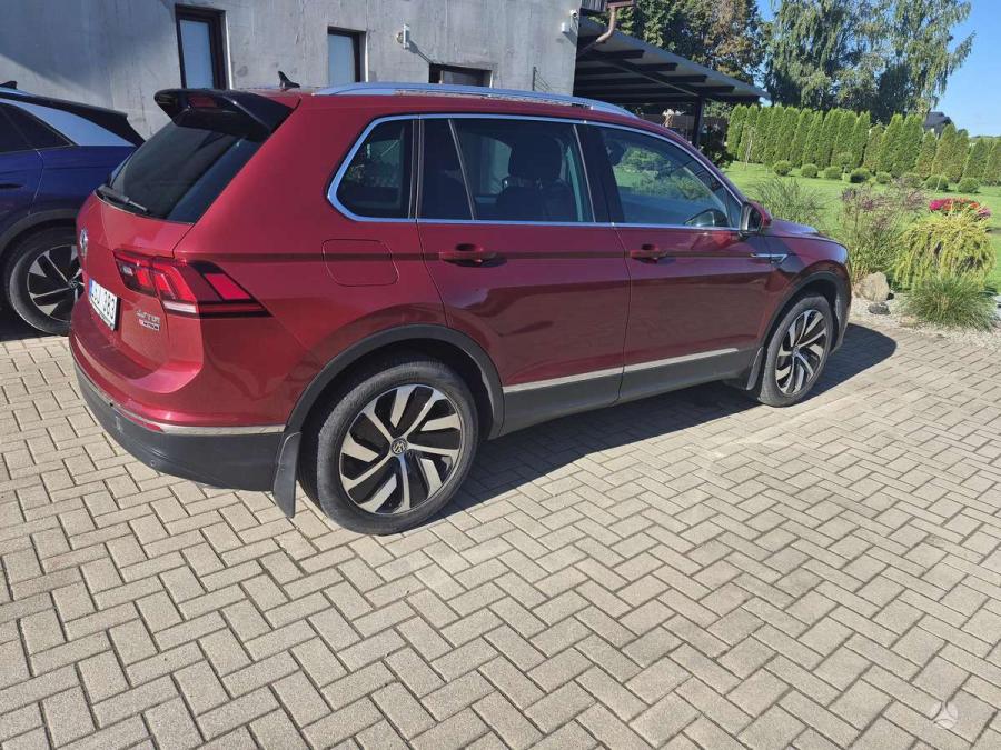 Sarkans Volkswagen Tiguan 2017 Šauļi, ar dzinēja tilpumu 1.97 L un nobraukumu 242 tūkst. km par 9900 €, foto 48 vietnē AUTOMOTO.COM.LV