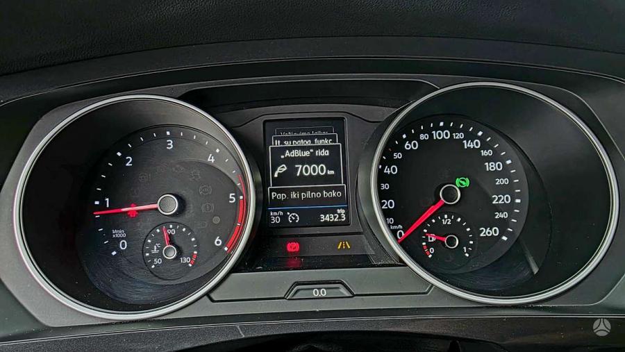 Sarkans Volkswagen Tiguan 2017 Šauļi, ar dzinēja tilpumu 1.97 L un nobraukumu 240 tūkst. km par 13900 €, foto 28 vietnē AUTOMOTO.COM.LV